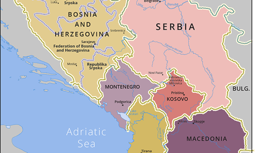 Periculoasa joacă cu redesenarea granițelor în Balcani