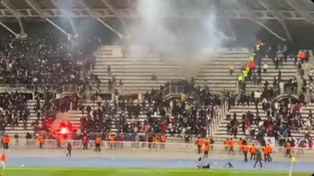 (VIDEO) O haită de proşti a distrus totul