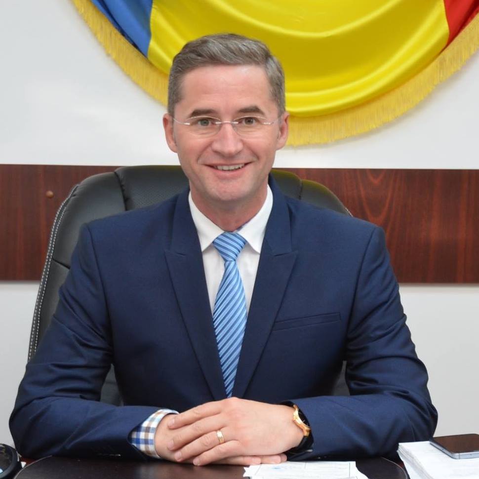 L-au racolat și pe Tiberiu Iacob-Ridzi