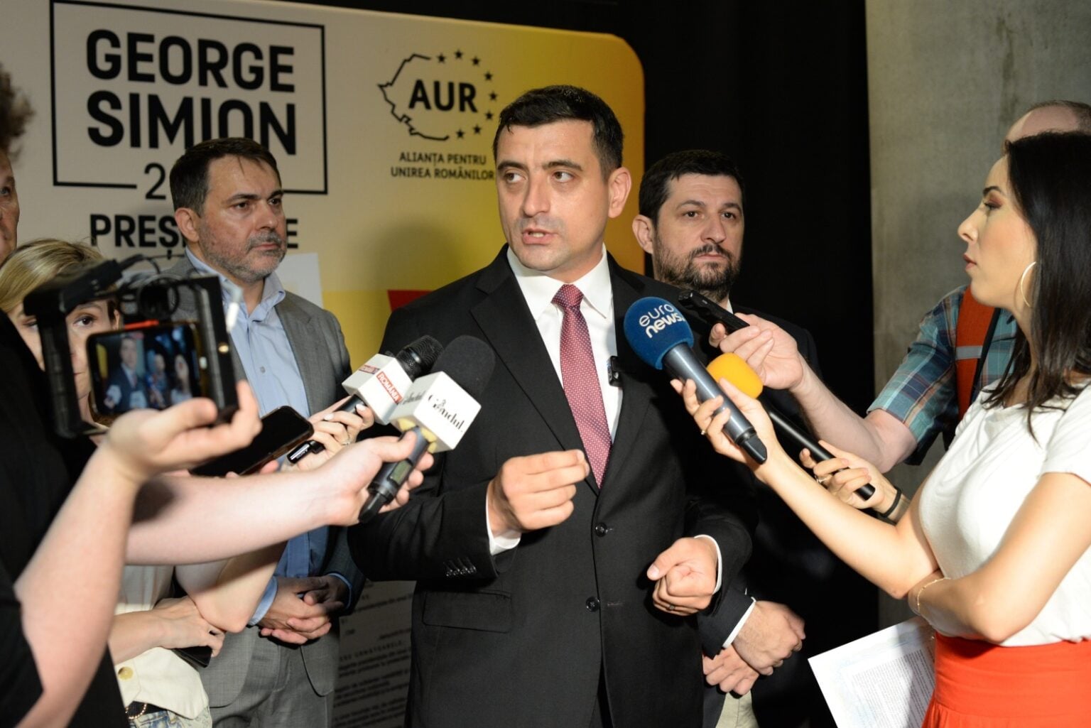Planul Simion: "Îmi dau demisia în şase luni"