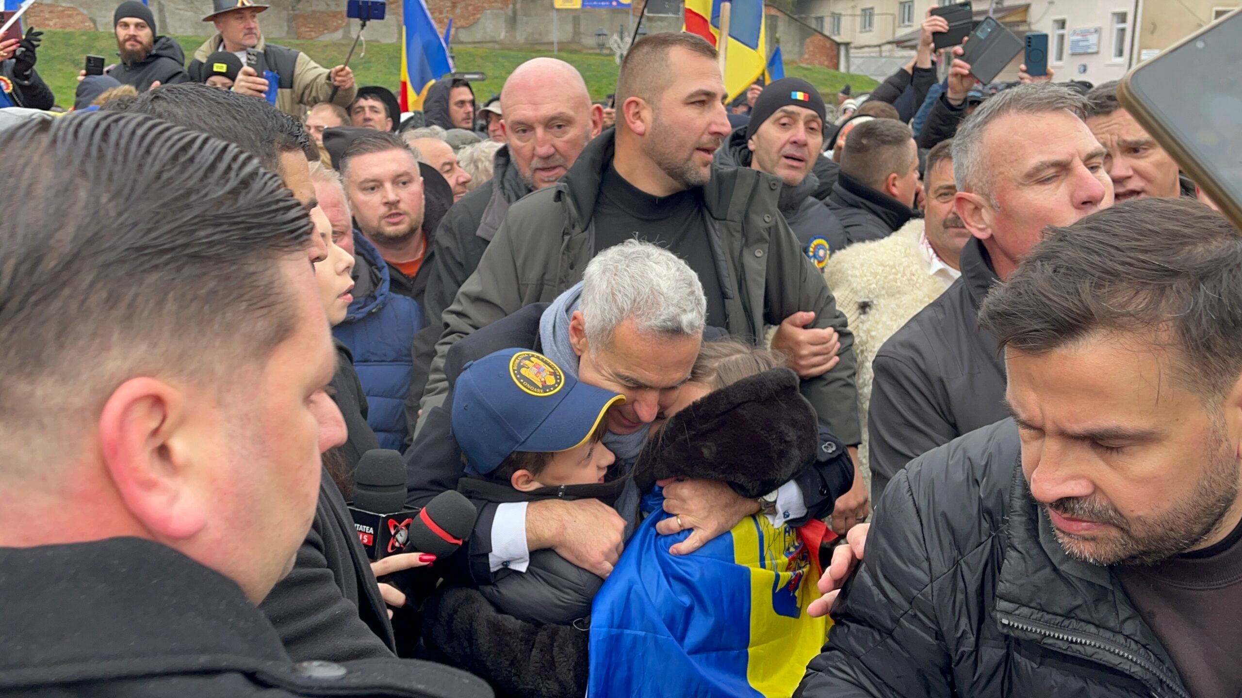 Reportaj. Georgescu, Simion, Șoșoacă de Ziua Națională