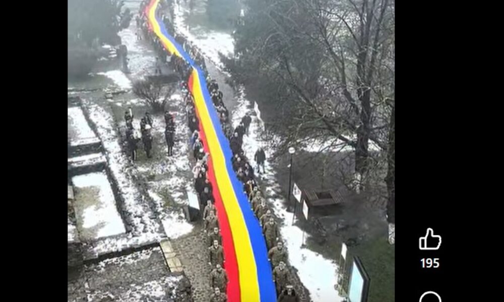 Steag de 100 m în cinstea Unirii Principatelor Române